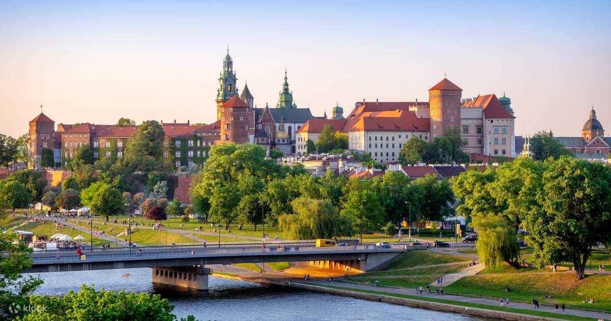 Tour Đi Bộ Có Hướng Dẫn Về Lâu Đài Wawel và Nhà Thờ Krakow - Klook Việt Nam