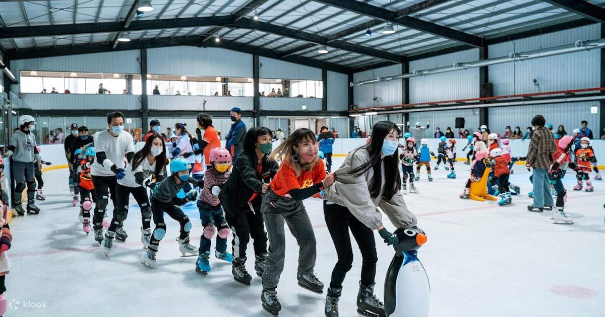 Taoyuan TAI Snow Taiwan's New World of Skating: Skating Experience ...