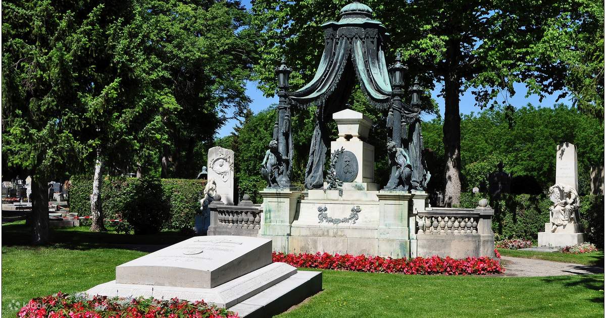Vienna: Guided tour of the Central Cemetery - Klook India