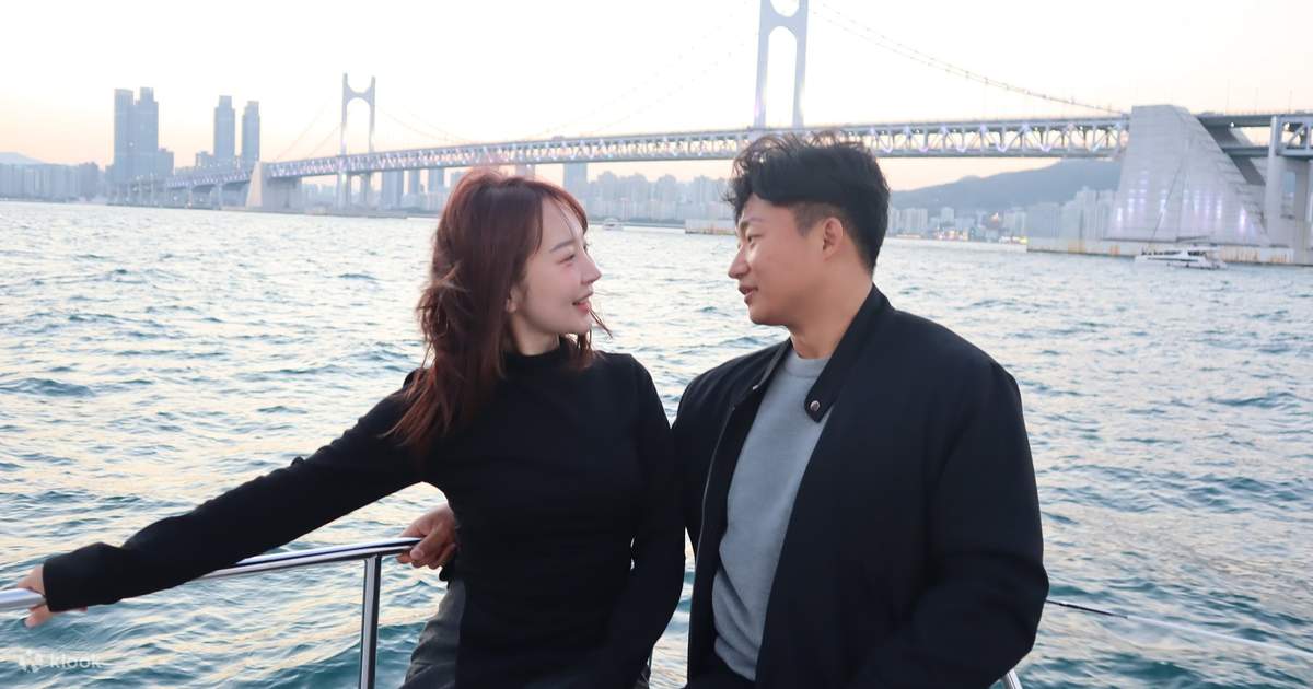 Busan Yacht Tour: The Yacht Experience - Klook Canada