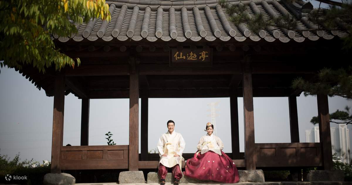 Hanbok Portrait Experience by Z-and in Seoul - Klook