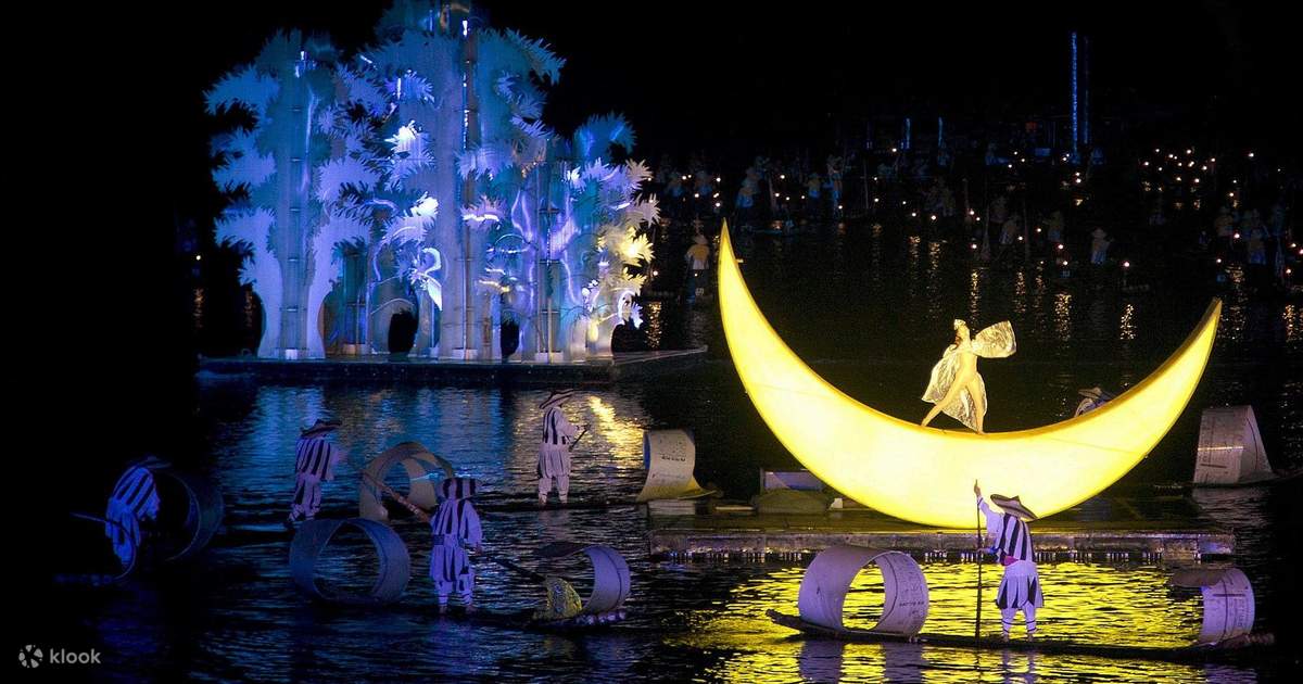 Guilin Private Day Tour: Reed Flute Cave, Li River, Xianggong Mountain ...