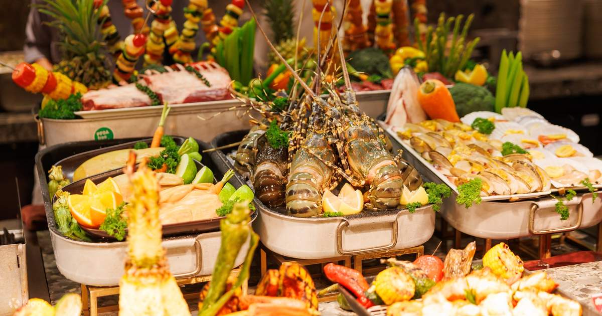 Seafood Buffet At L7 West Lake Hanoi by Lotte - Layered Restaurant - Klook
