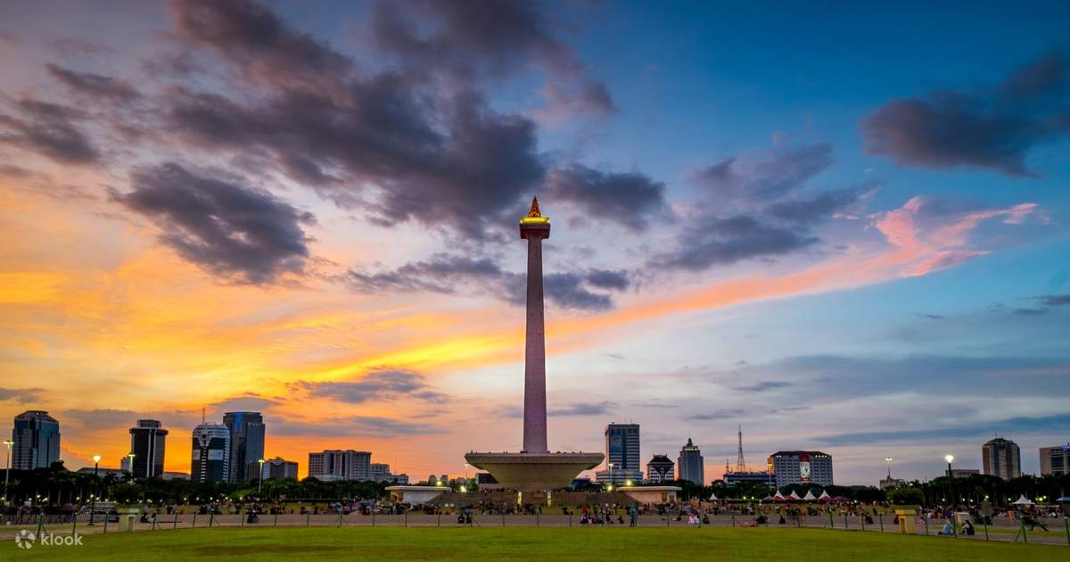 Explore Jakarta Highlight Place | Multilingual Guide - Klook