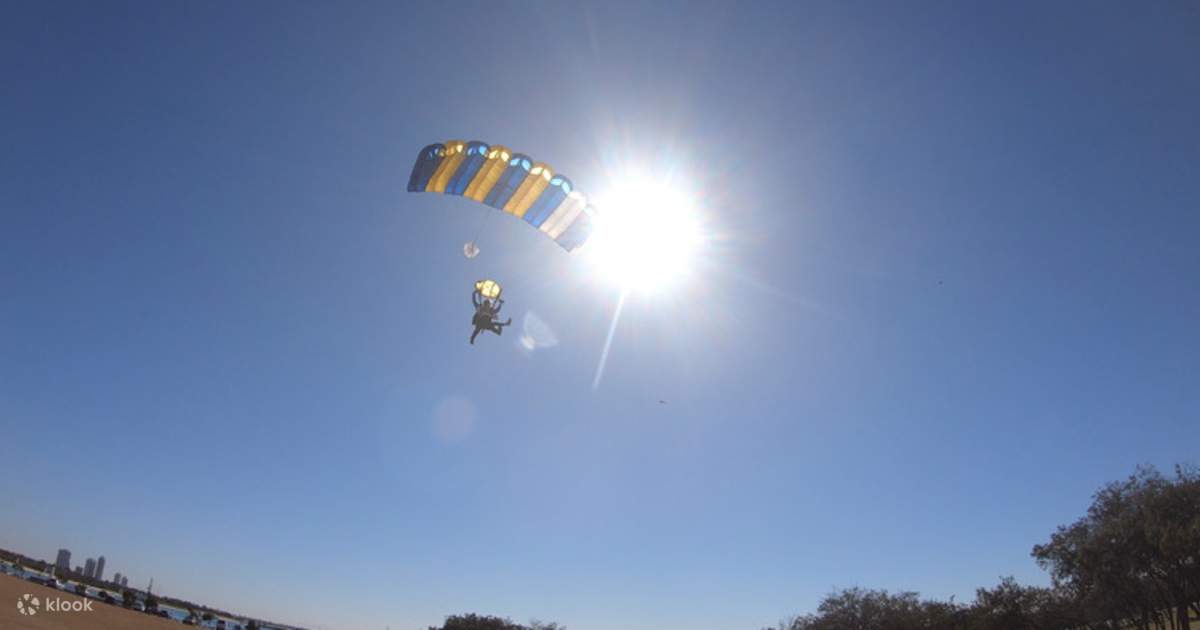 Heli Tandem Skydive Gold Coast - Klook Australia