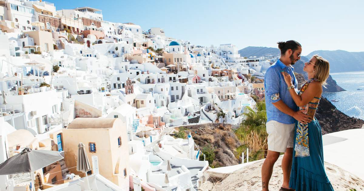 Oia: Photoshoot Session with a private photographer - Klook