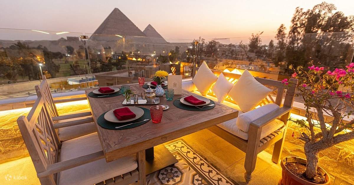 VIP Dinner & Pyramids Sound & Light Show at Rooftop Restaurant - Klook