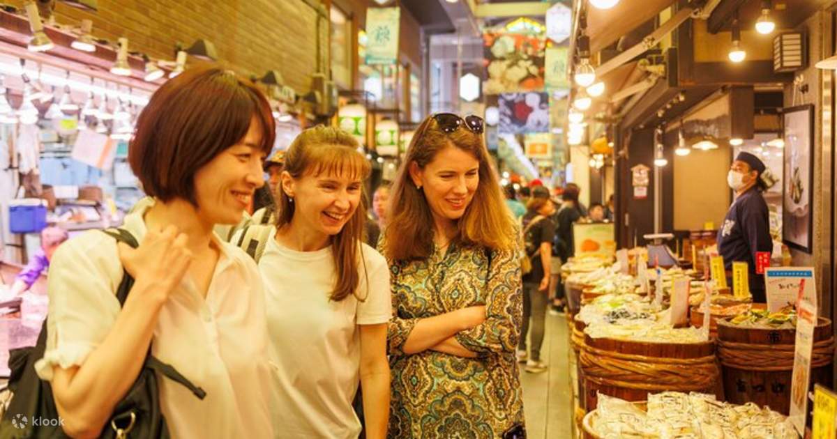 Visite de dégustation de produits alimentaires locaux de Kyoto au ...