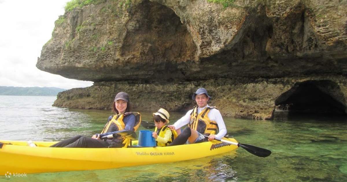 Kayak durante el día en la isla Yagaji - Klook Estados Unidos