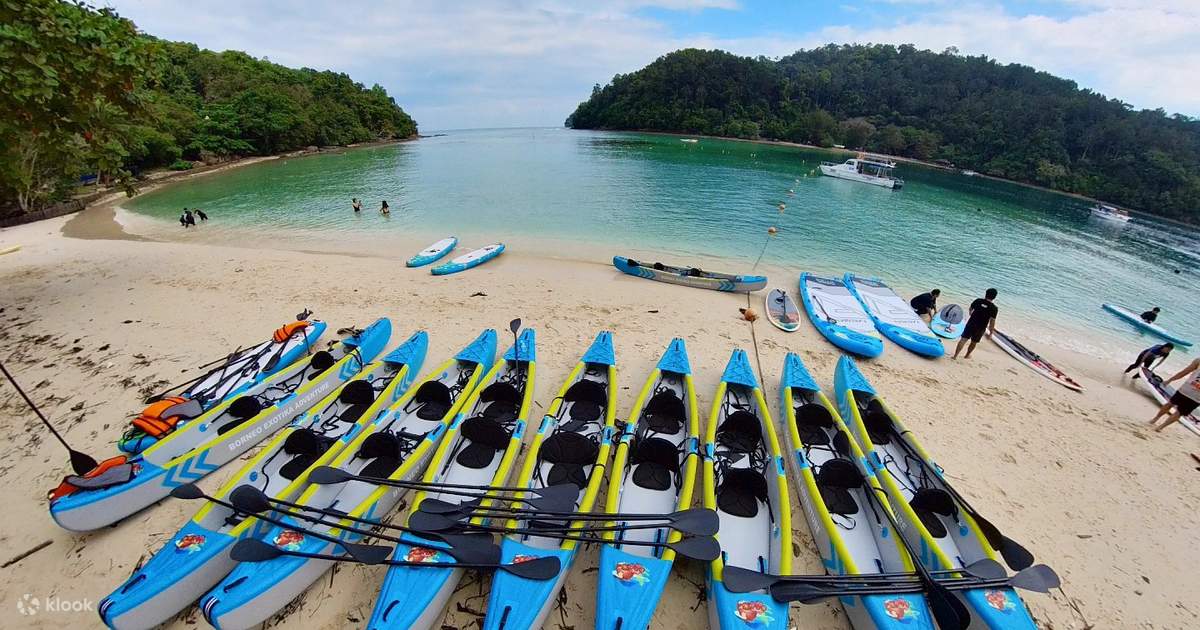 Expérience de kayak à la plage de Tanjung Aru Kota Kinabalu à Sabah ...
