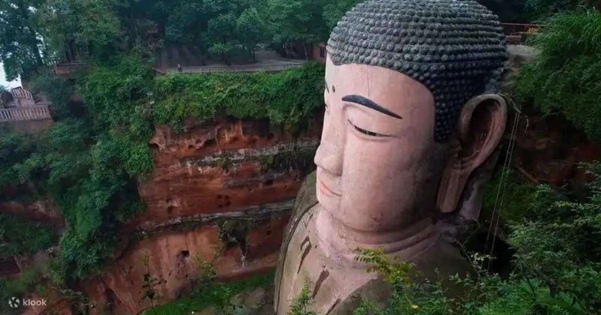 Tur Pribadi Sehari ke Leshan Giant Buddha dan Kota Kuno Huanglongxi ...