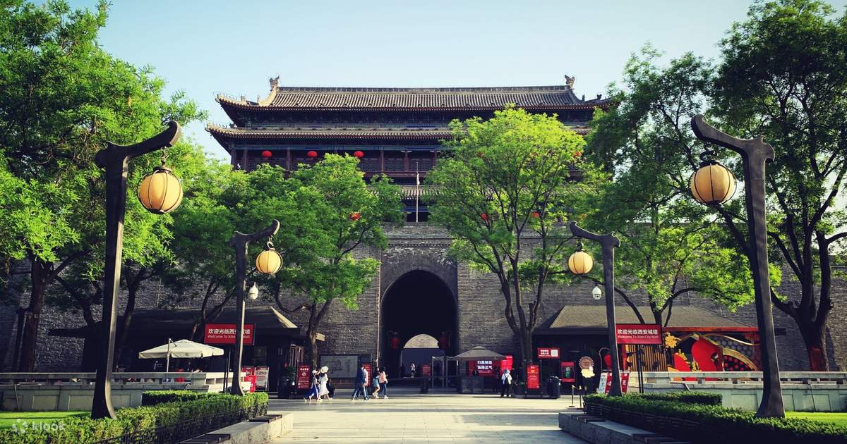 Xi'an City Wall Ticket + Chinese Tour Guide - Klook Malaysia