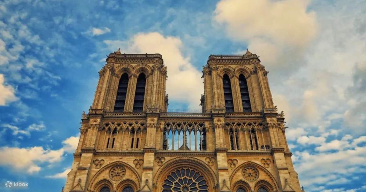 Notre Dame Walking Tour with Crypt Entry in Paris - Klook