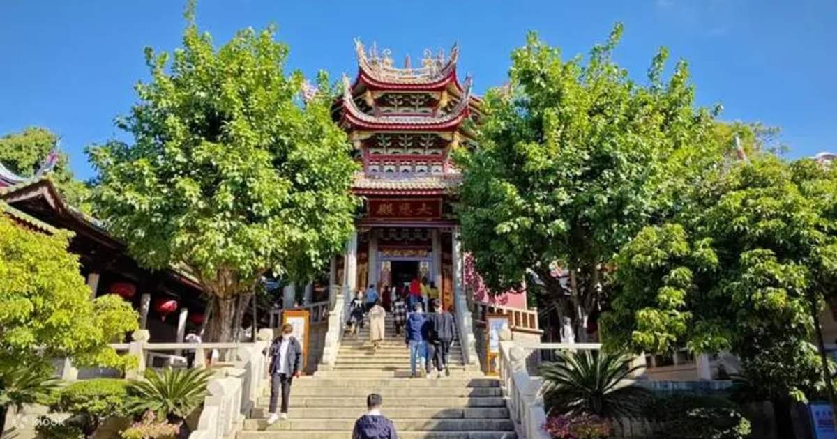 Tur 1 Hari Berpemandu Pribadi Xiamen Desa Jimei Mei Kuil Nanputuo ...