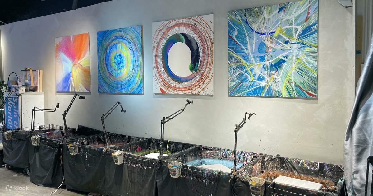 SENI AURA | Seni Putaran ORBIT | Pakej Cat Terhad | Pusat - Klook ...