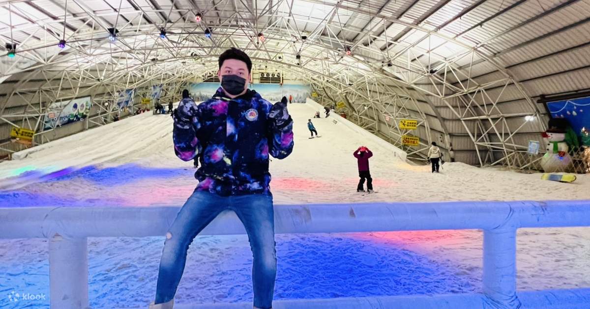 Ski Experience at Little Ding-Dong Science Theme Park - Klook Việt Nam