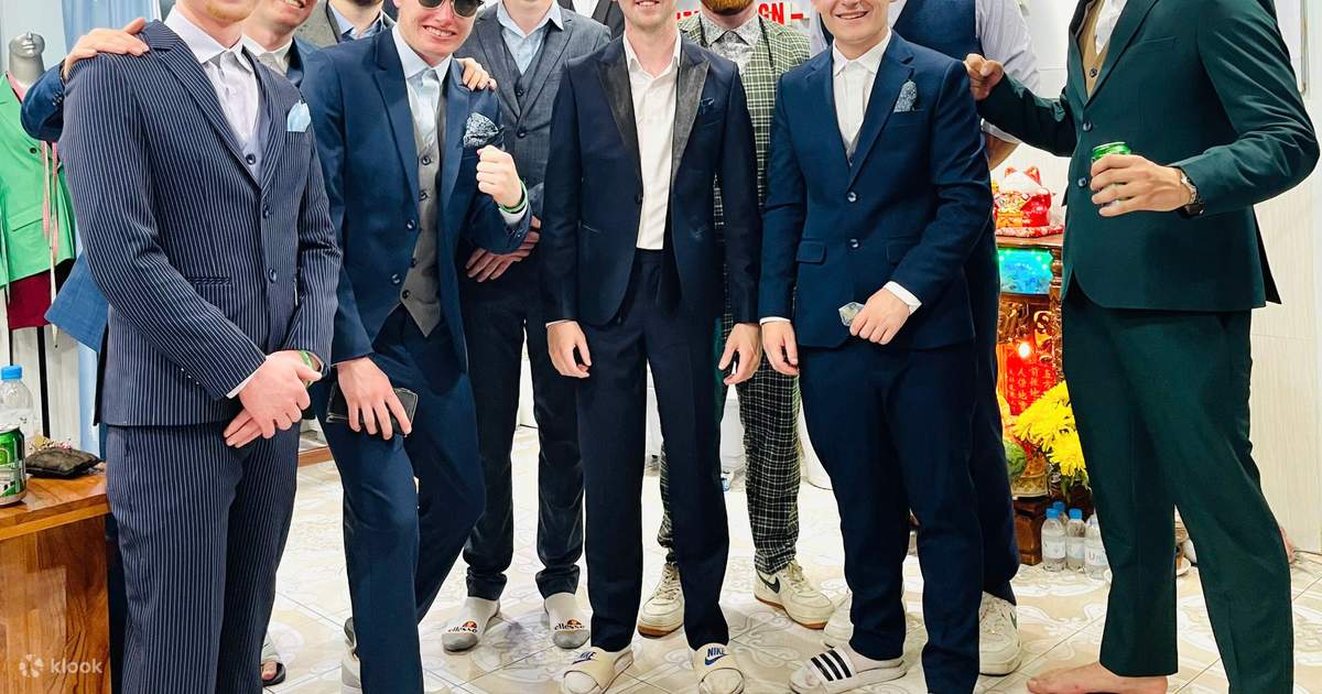 บัตรกำนัลเงินสดสำหรับบริการตัดเย็บเสื้อผ้าที่ร้าน Elite Tailor ในเมืองฮ ...