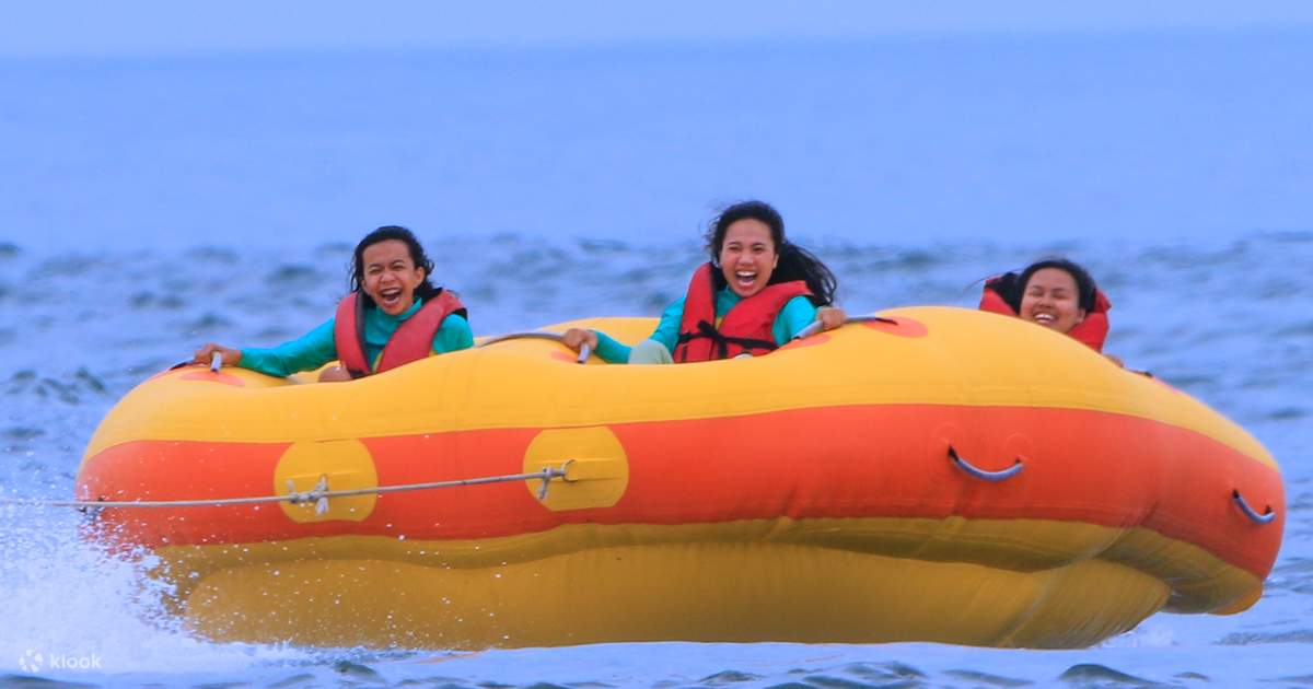 Donut-Boot-Wassersporterlebnis am Tanjung Benoa Beach Bali, Indonesien ...