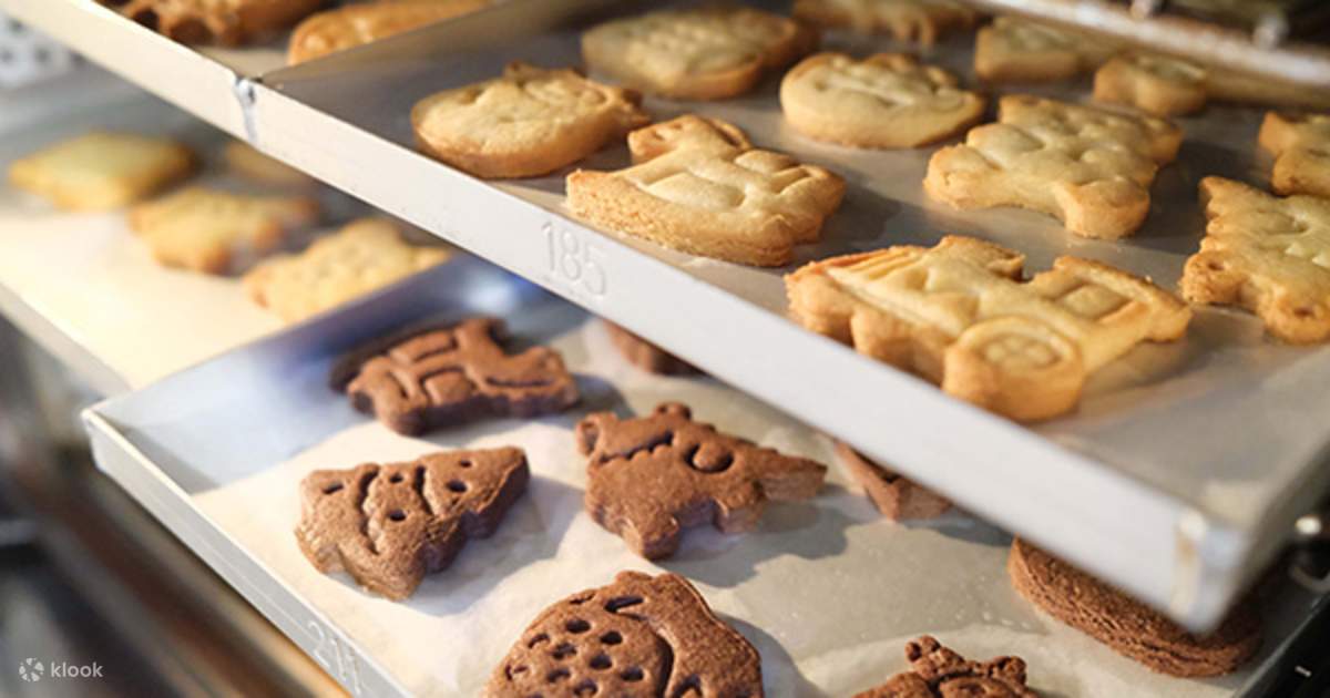 Changhua Taiwan Yogurt Biscuit Academy Biscuit DIY Experience - Klook