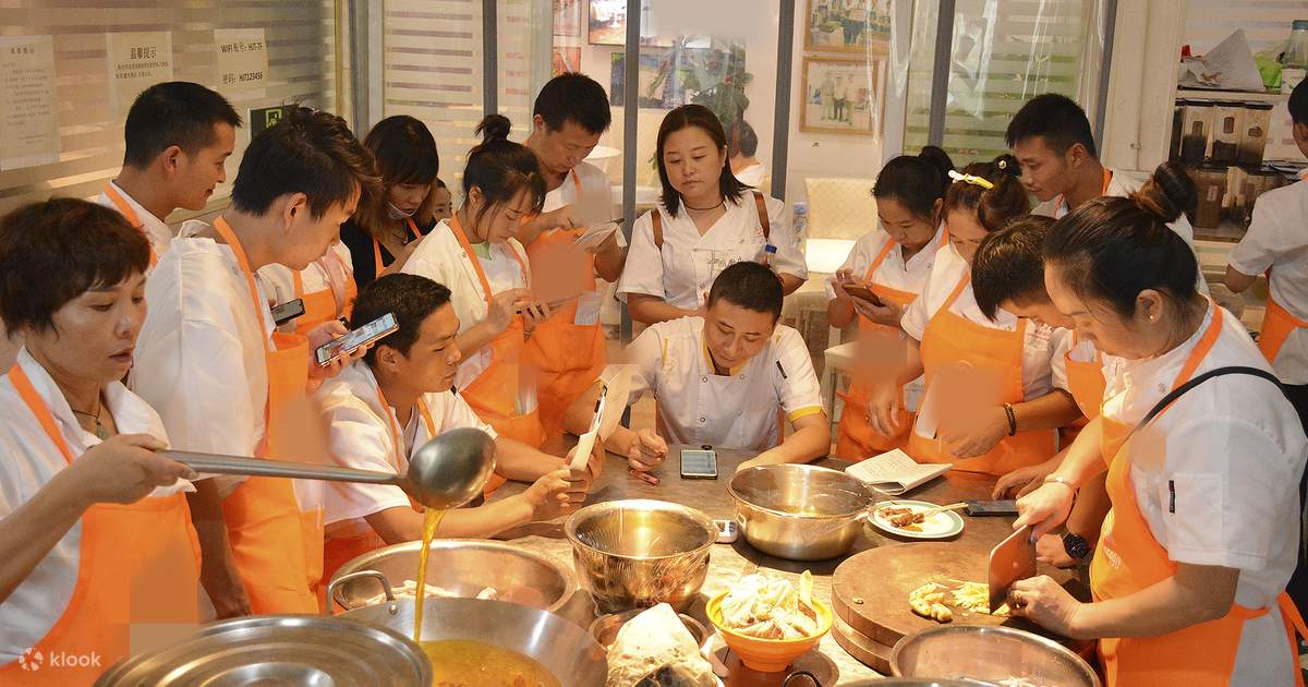 Chengdu Private Half-Day Tour: Cooking Sichuan Cuisine + Visiting Local ...