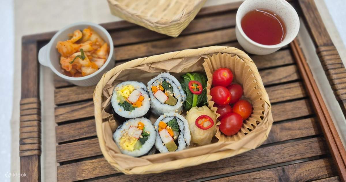 DIY Your Own Korean-style Gimbap Picnic Box - Klook Canada
