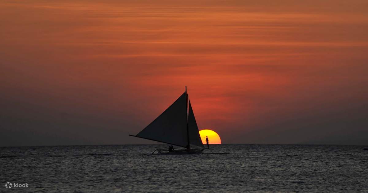 Sunset Paraw Sailing in Boracay Island, Philippines - Klook