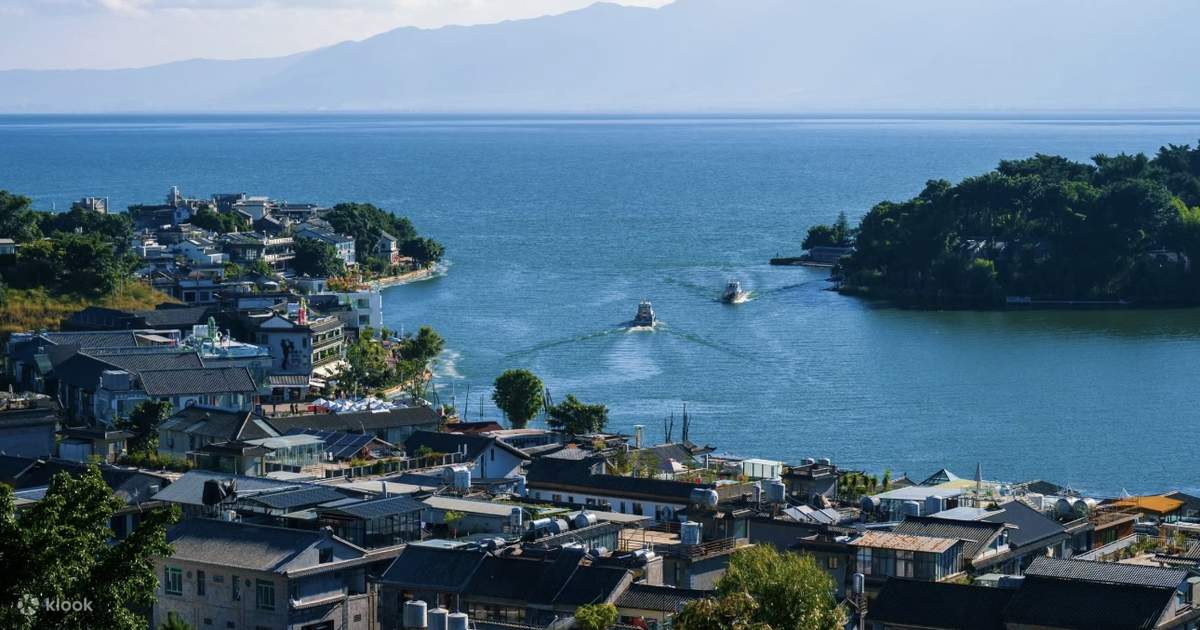 Tur mobil sewaan Tur mobil sewaan satu hari di Danau Erhai di Dali ...