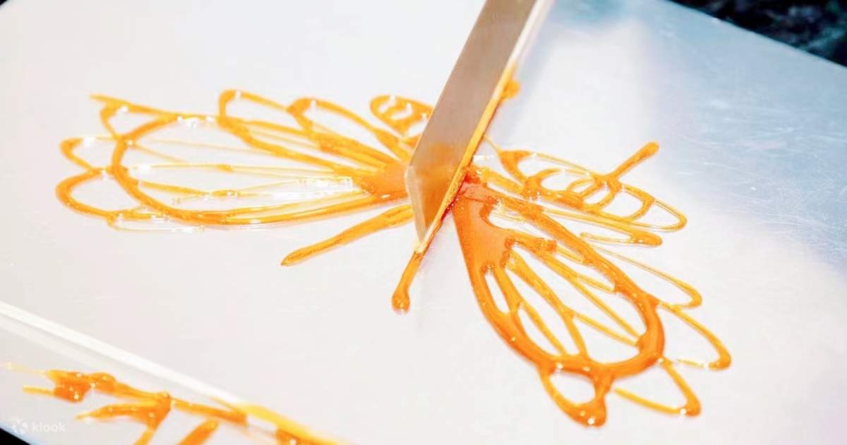 Learn to make sugar painting in Beijing's old alleys_Eatwith - Klook