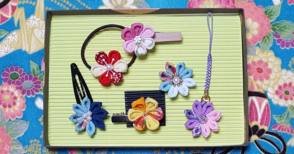 Online reservation for Tsumami-zaiku experience - Klook