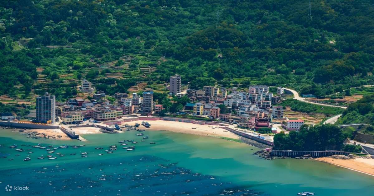 One-Day Tour to Qida Village, Fuzhou (Qida Village + Qiguan Peak ...