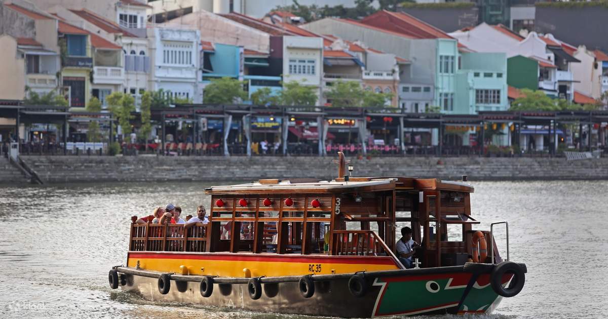 Passeggiata nel quartiere storico di Clarke Quay con crociera sul fiume ...