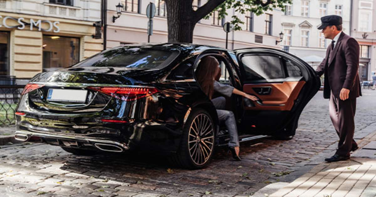 Private Charles de Gaulle Airport (CDG) Transfer for Paris - Klook Canada