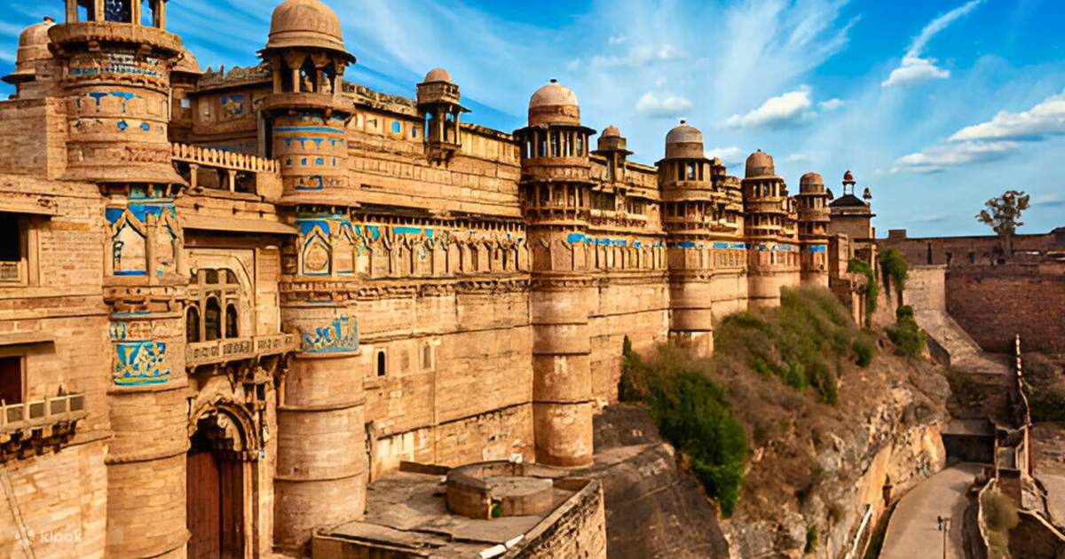Gwalior Fort & Jai Vilas Palace One-day Historical & Architecture Tour ...