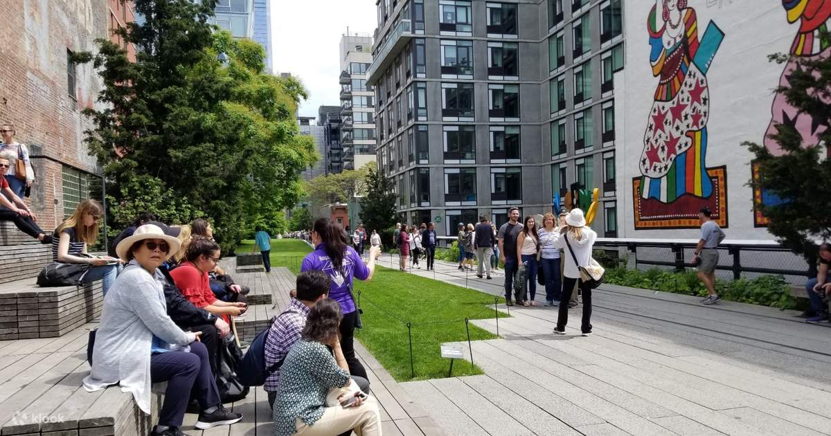 HighLine and Hudson Yards Walking Tour with English or Spanish Guide ...