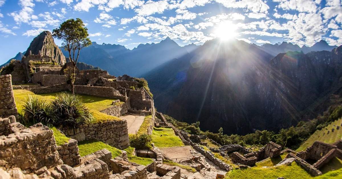 Explore the Beauty of Machu Picchu with a Full Day Tour - Klook