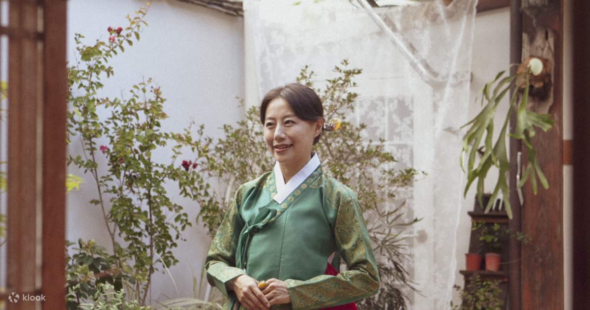 Fotoshooting-Erlebnis in einem jahrhundertealten Hanok mit ...