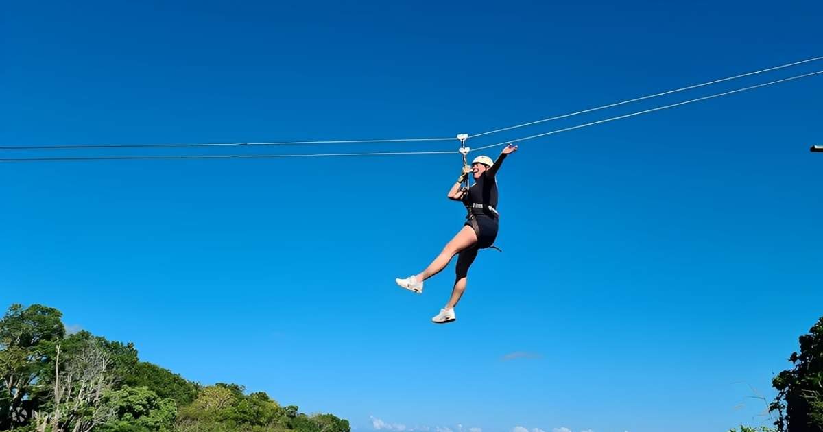 16 Lines Zipline, Höhlen- und Schlamm-Spa-Kombi-Tour mit Mittagessen in ...