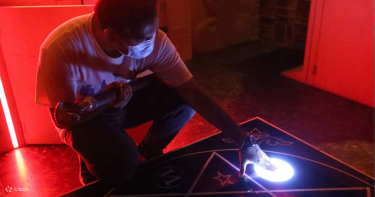 Escape Room Experience by MAZE Escape Room - Klook Malaysia