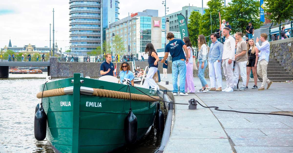 Rasakan Amsterdam: Pesiar Kanal 1 Jam dengan Kapten Lokal & Minuman ...