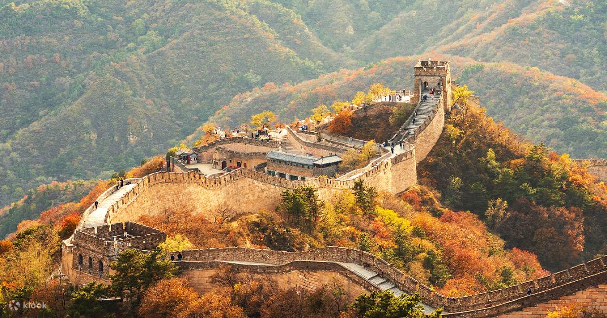 Beijing Badaling Great Wall 1-day tour (7:00/10:00/12:00 three buses to ...