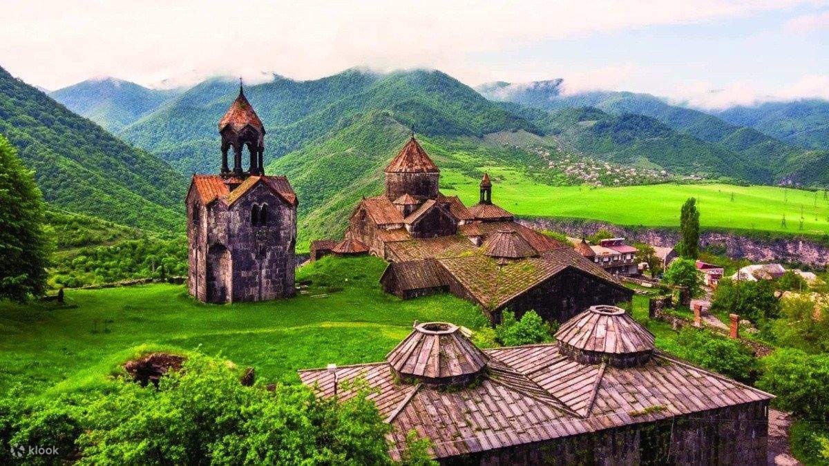 Dari Tbilisi ke Armenia: Biara, Ngarai & Budaya dalam Sehari - Klook ...