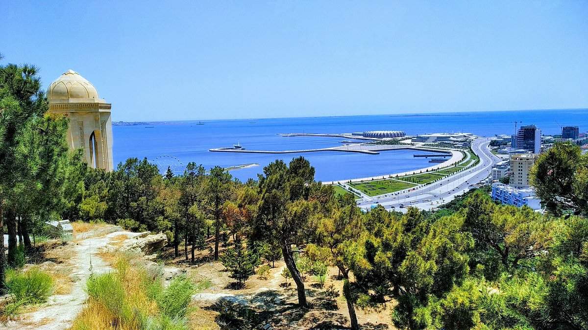 Baku City Tour with Transportation: Explore Azerbaijan's Capital ...