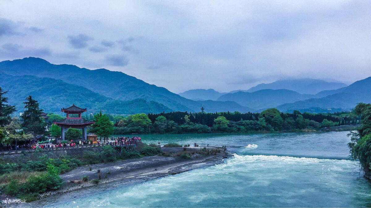 Visite d'une journée à Dujiangyan, base des pandas de Chengdu, Sichuan ...