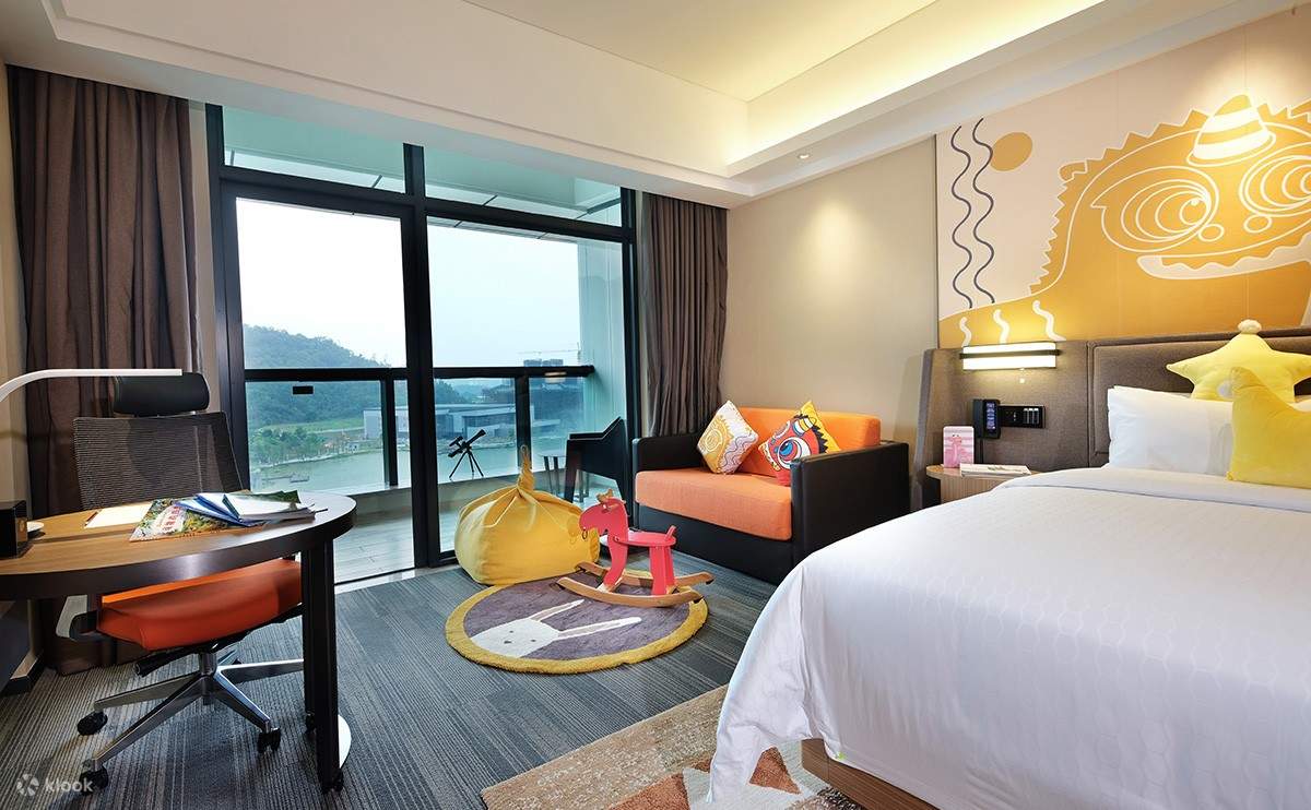 [Two lakes and one mountain scenery] Hampton by Hilton Foshan ...