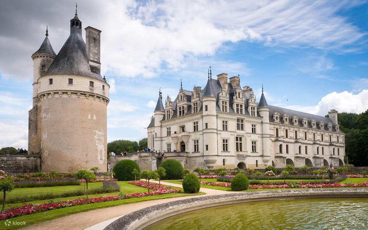 Loire Castles Day Trip and Wine Tasting Private trip from Paris - Klook ...