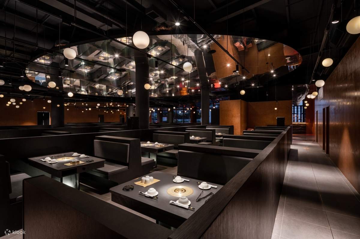 Lava Spicy Mandarin Duck Hot Pot – Xinyi District - Klook Singapore