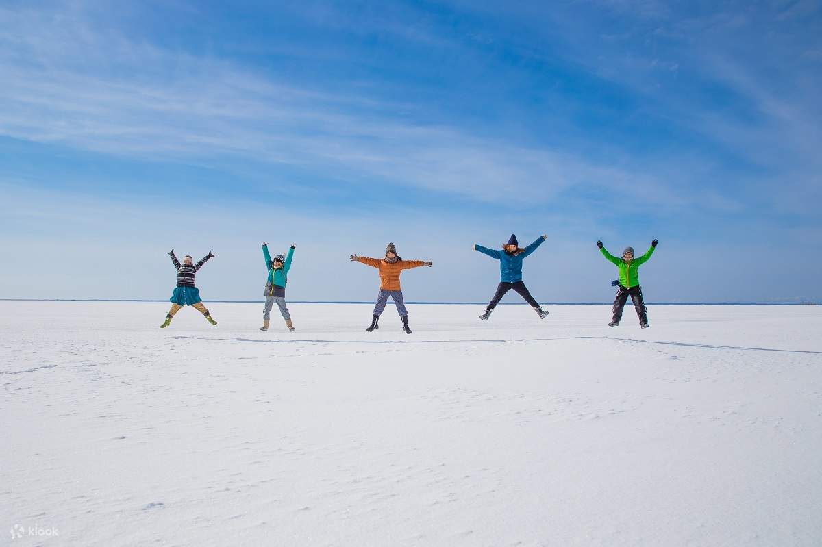 Ice Horizon Walk: Frozen Sea Adventure of Notsuke Peninsula - Klook ...