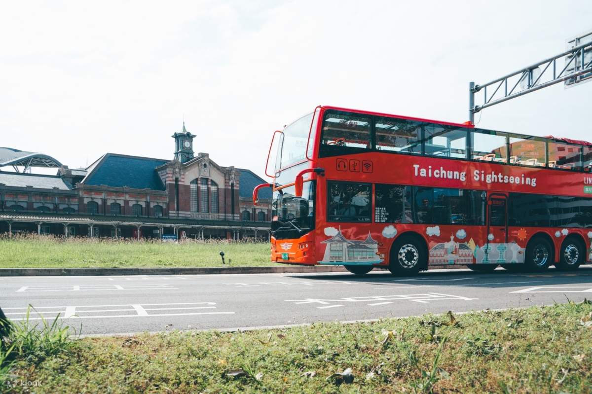 Double-decker bus in Taichung - Klook