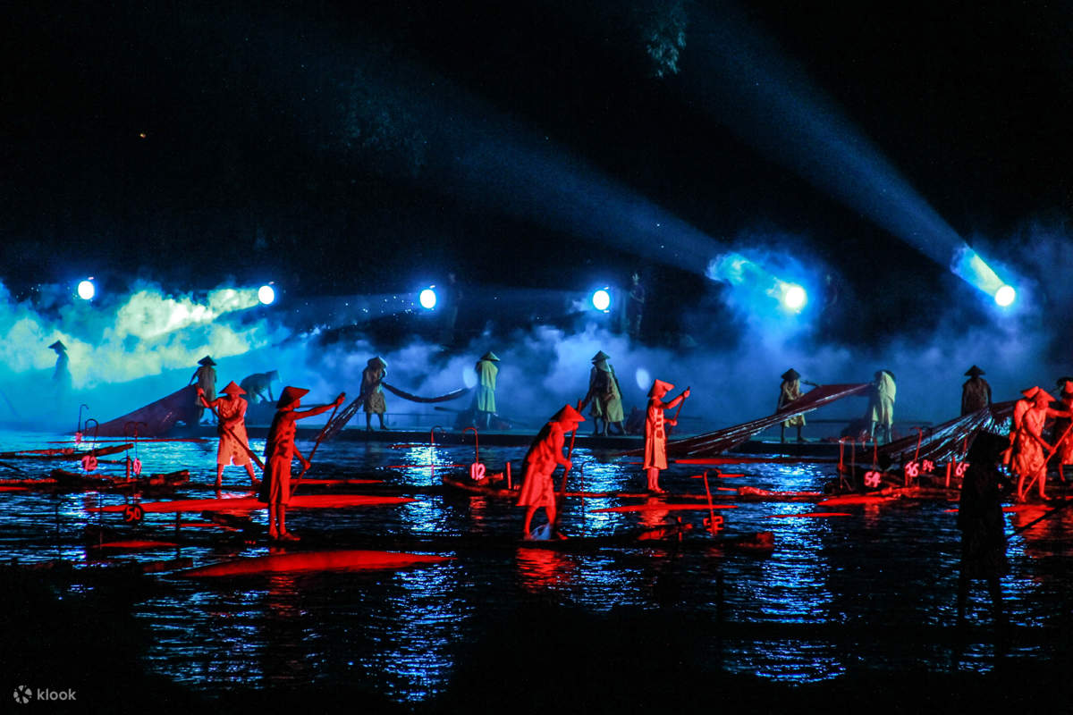 Tour notturno di Yangshuo: Spettacolo di musica e luci paesaggistico ...