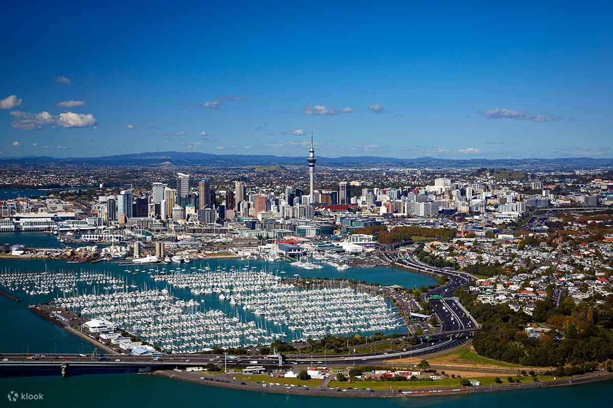 Best of Both Worlds City and Nature Day Tour dari Auckland, Selandia ...